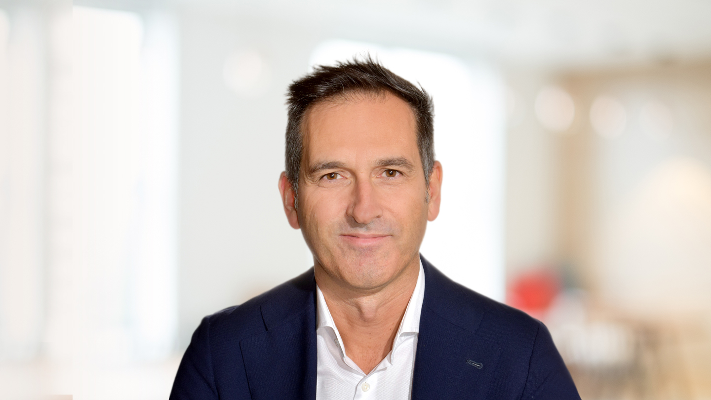 Alvaro Polo - Management Consultant | Bain & Company