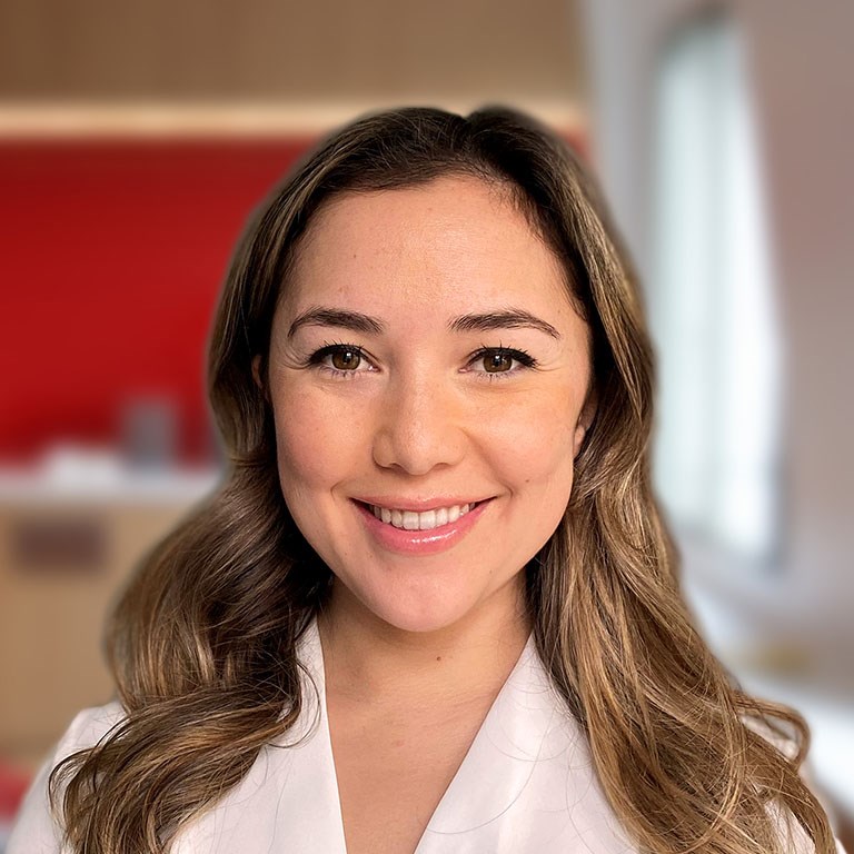 Samantha Hamilton - Management Consultant | Bain & Company