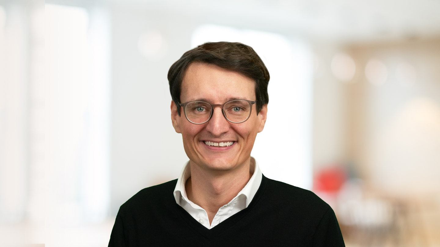 Miroslav Lazic- Management Consultant | Bain & Company