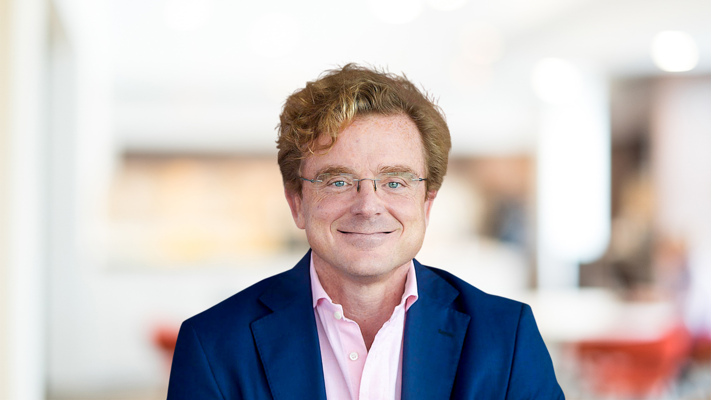 Julien Faye - Management Consultant | Bain & Company