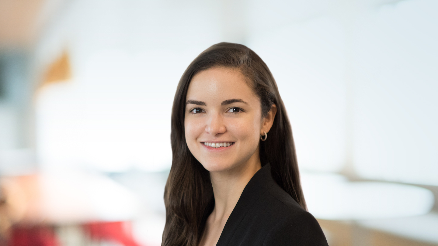 Mónica Oliver - Management Consultant | Bain & Company