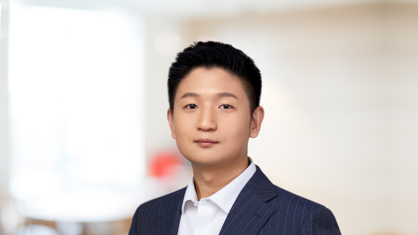 Jordan Zhu - Management Consultant | Bain & Company
