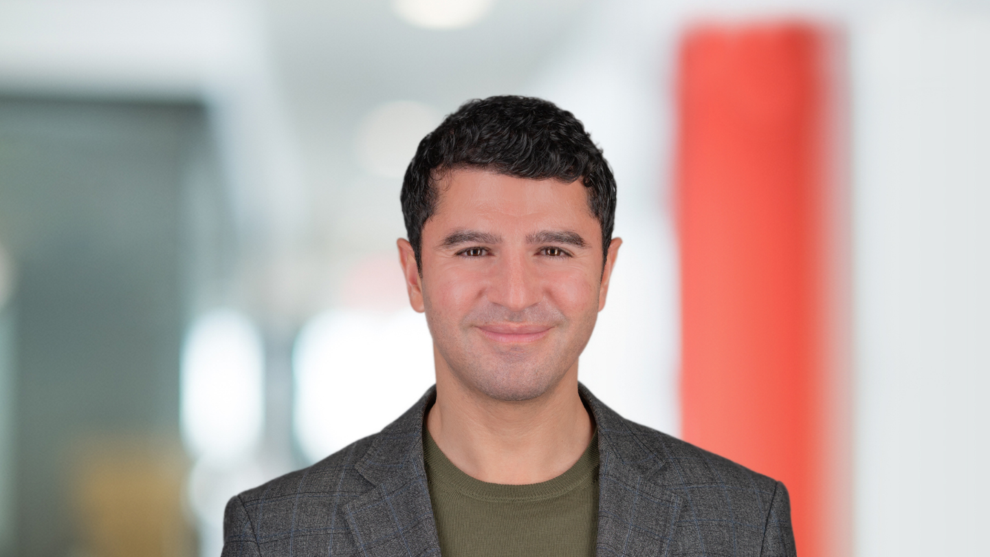 Simo Zerrifi - Management Consultant | Bain & Company