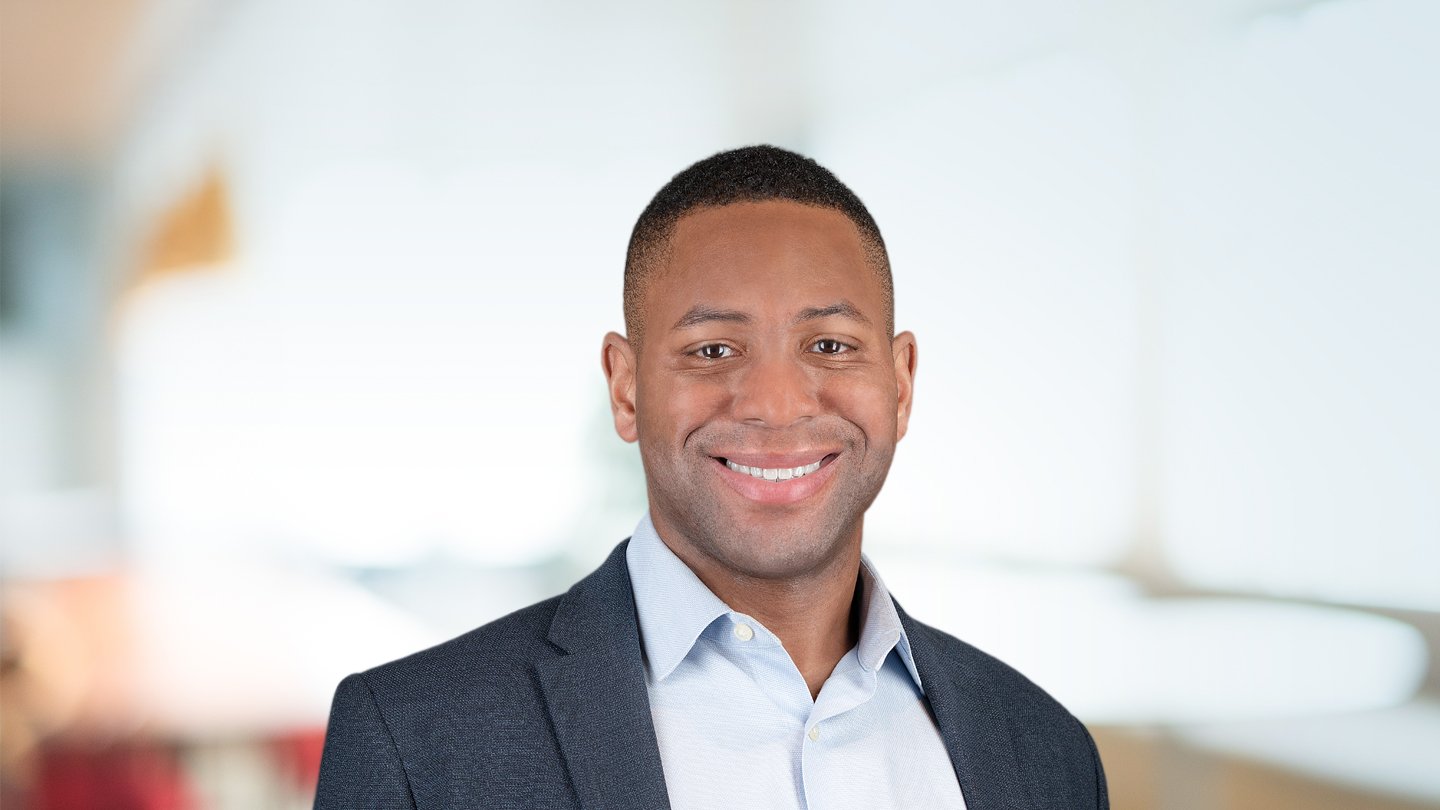 Marcus Leonard - Management Consultant | Bain & Company