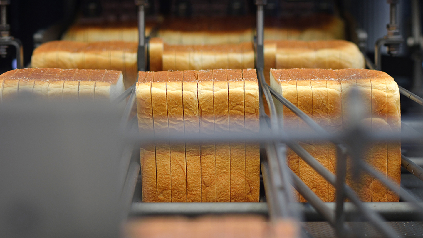 The largest baker in the country, Grupo Bimbo US, cuts waste by 50% ...