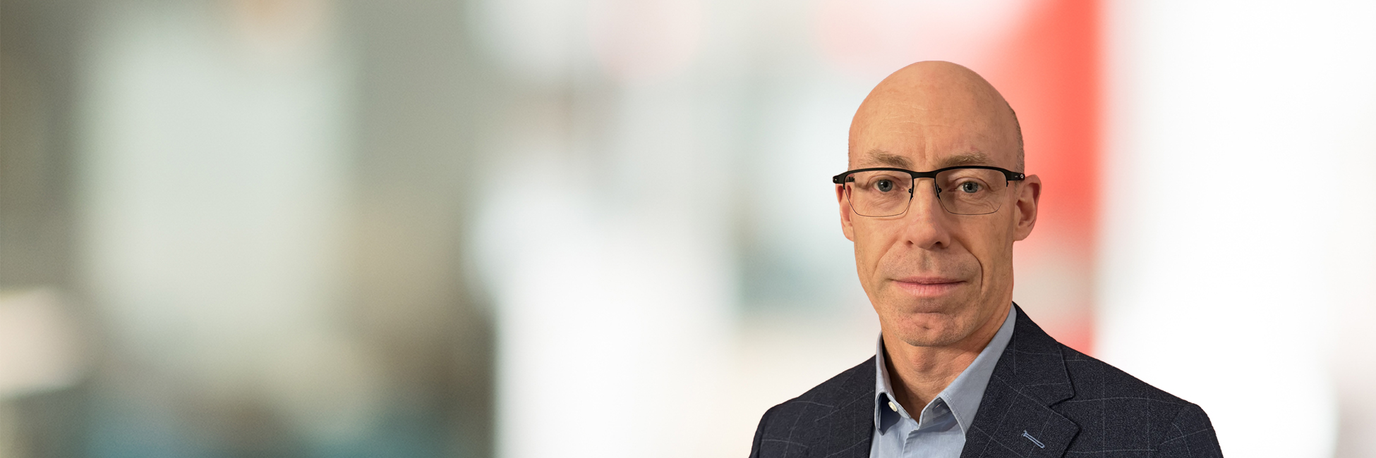 Stuart Sim - Management Consultant | Bain & Company