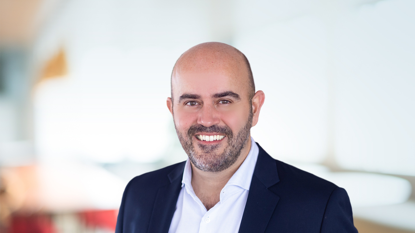 Grégory Garnier - Management Consultant | Bain & Company
