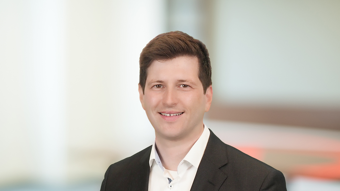 Christian Herold - Management Consultant | Bain & Company