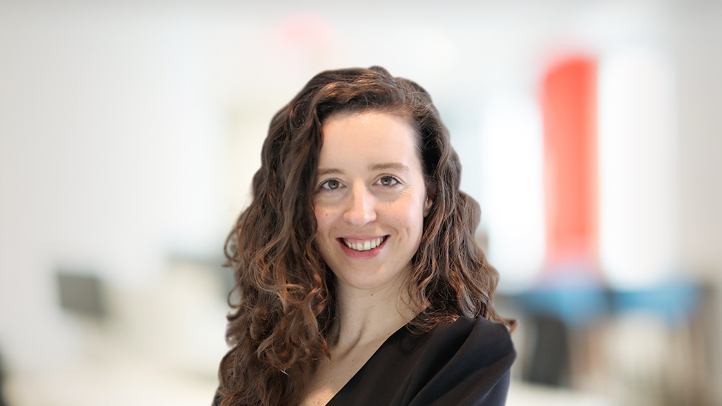 Laura Vezzoli - Management Consultant | Bain & Company