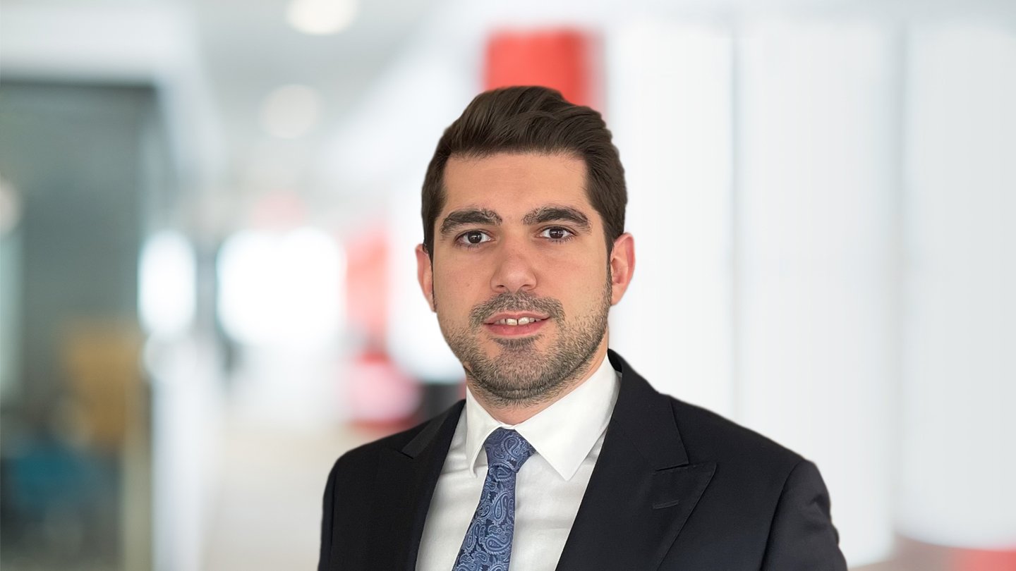 Onur Kayahan - Management Consultant | Bain & Company